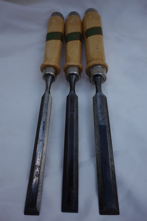 Brisbane Tool Library: Chisel - Straight Gauge Wood Chisel - 12 mm (609)